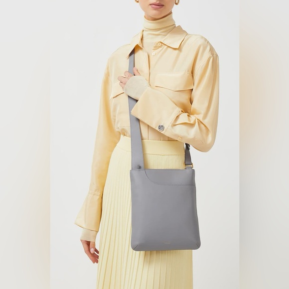 RADLEY LONDON | Bags | Leather Crossbody Bag Radley London Gray Lilac ...